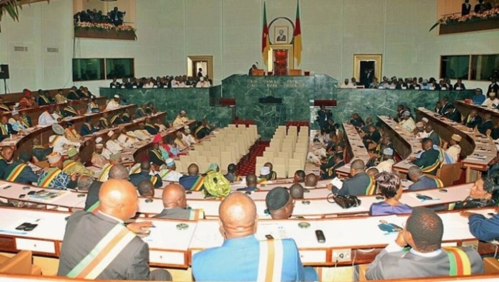 Cameroun : le gouvernement va proroger le mandat des députés d'un an Cameroun : le gouvernement va proroger le mandat des députés d'un an